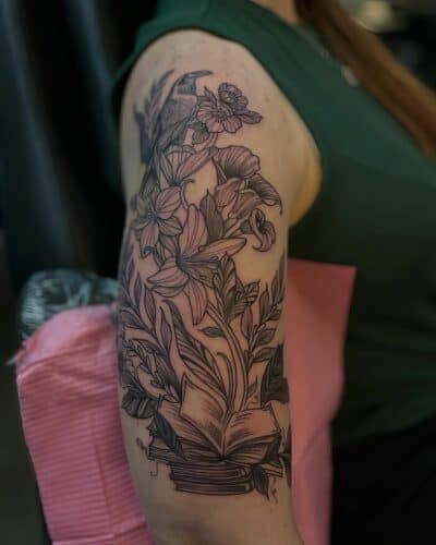 155 Stunning Floral Tattoo Designs: From Whimsical Wildflowers To Bold ...